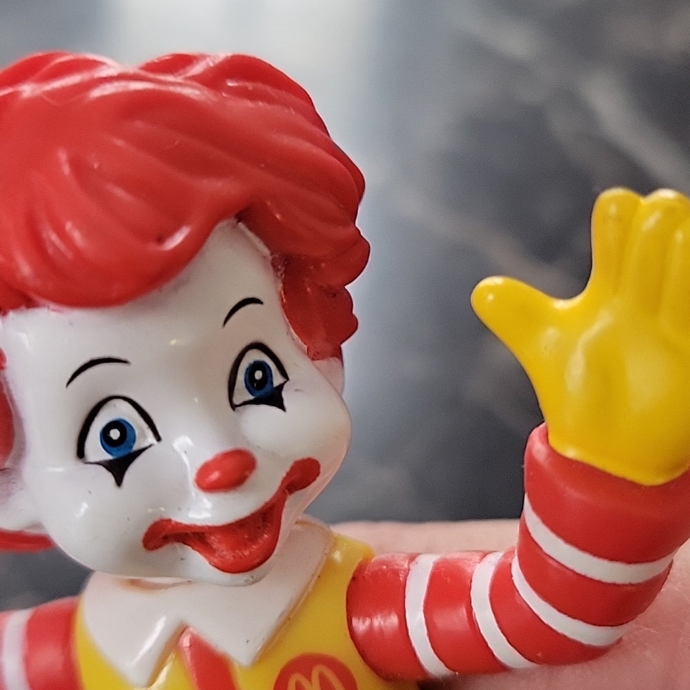 Ronald Mcdonald Hula Hoop Figure From 2007, Mcdonald'S Toy – Omniphustoys